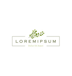 Tree logo sun Royalty Free Vector Image - VectorStock